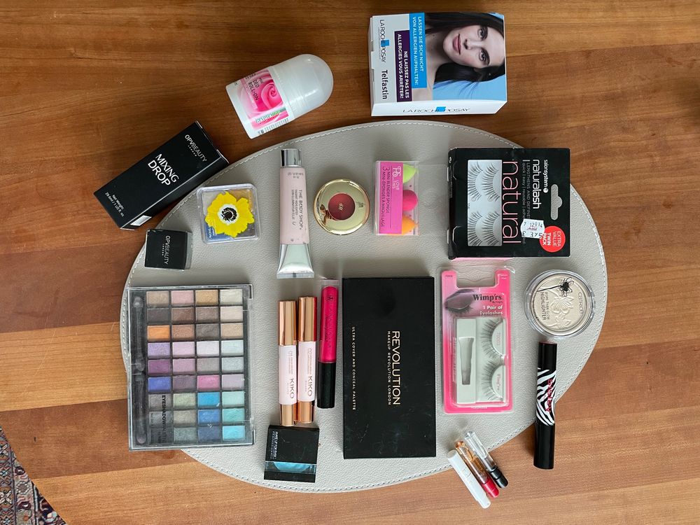 Kosmetik Set 30 Teile Sisley Kiko Catrice Body Shop La Roche | Kaufen ...