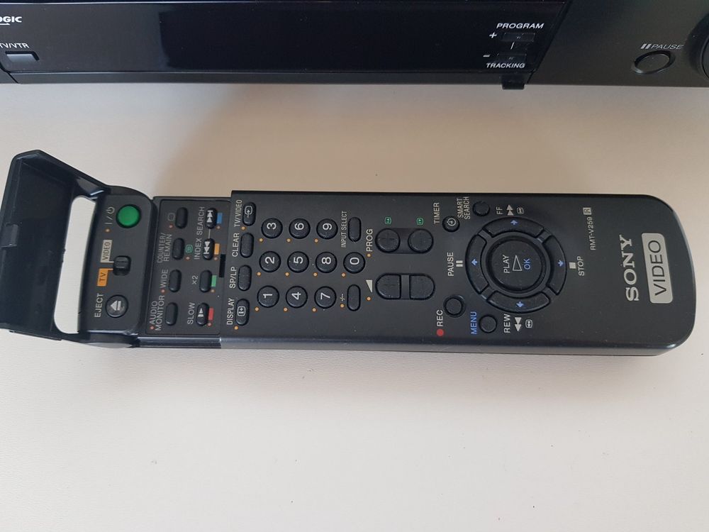 Sony SLV-E720 Hi-Fi Stereo VHS Videorecorder (Gebraucht) in Bassersdorf ...