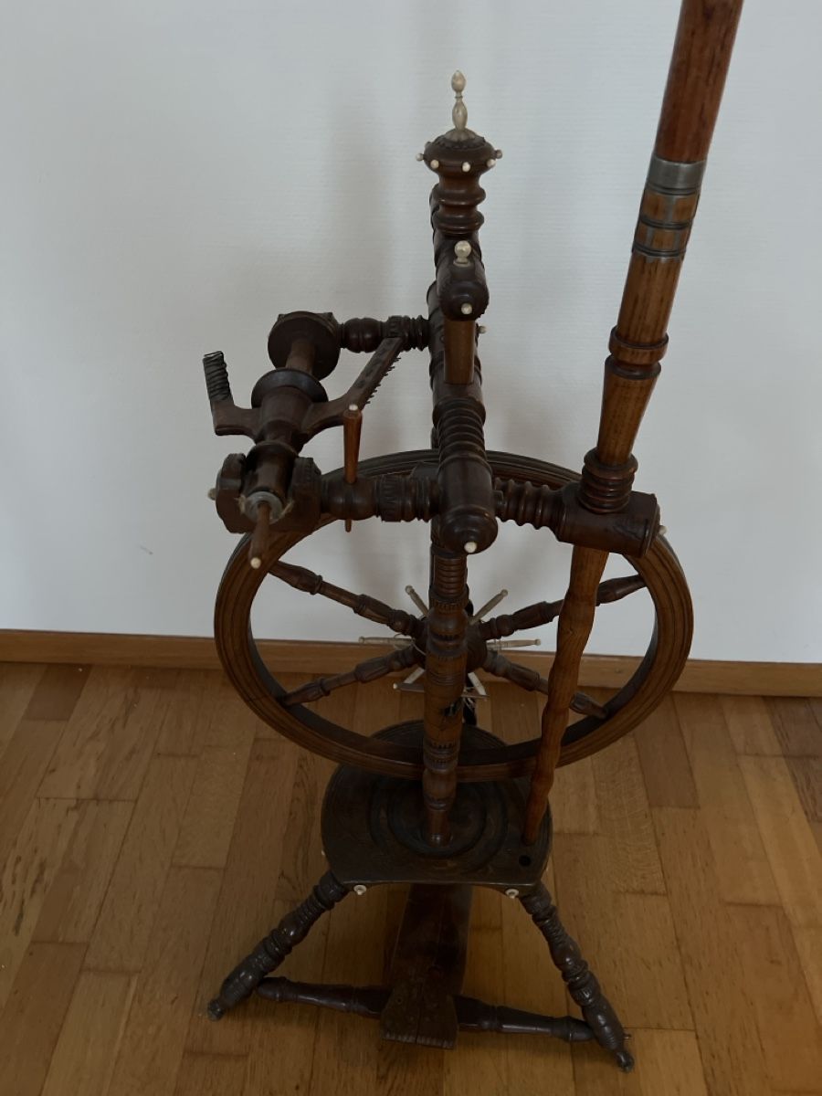 Antikes Spinnrad, Holz, Dekoration, Handarbeit, Rarität (Gebraucht) in ...