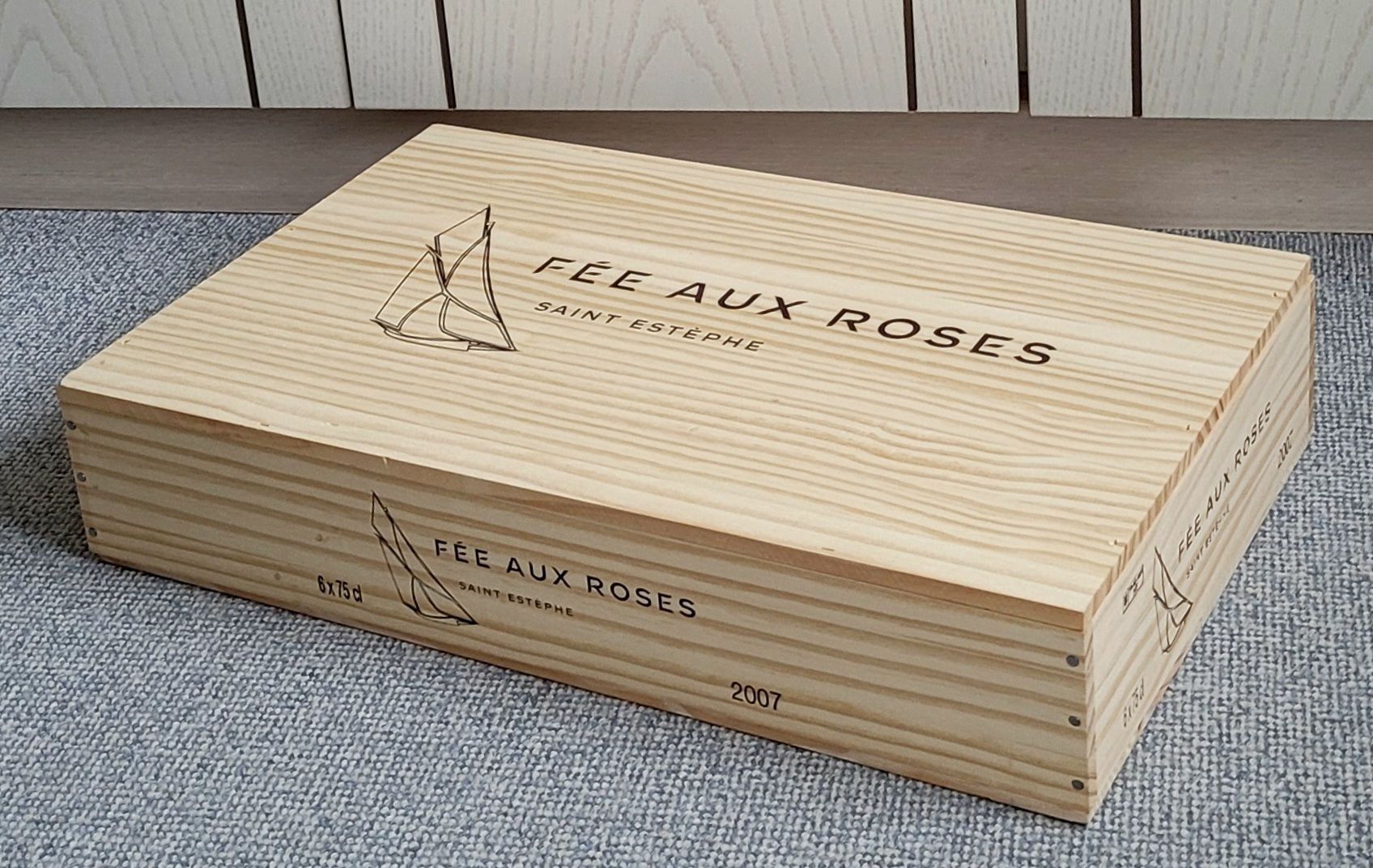 1 XL Weinkiste «Fee aux Roses» mit Deckel (Gebraucht) in ...