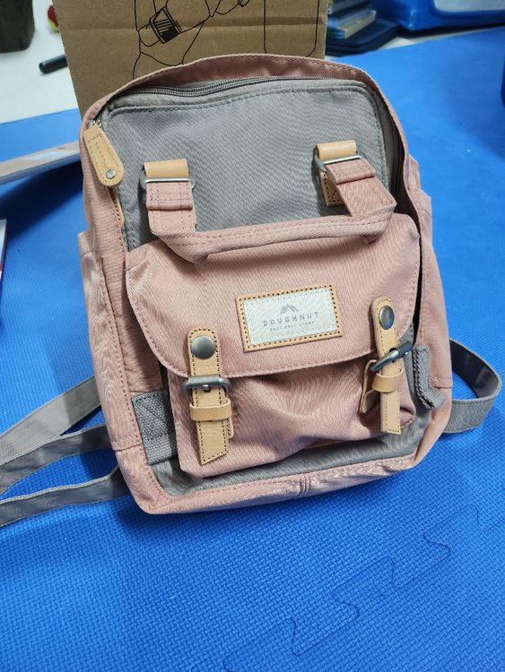 Doughnut pack your dream kleine Rucksack nur 1 mal gebraucht (Gebraucht ...