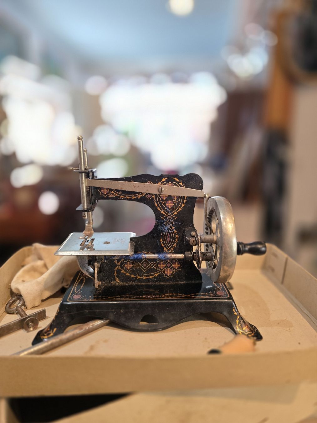 Machine à coudre miniature ancienne 50/60 (D'occasion) à Bière pour CHF ...