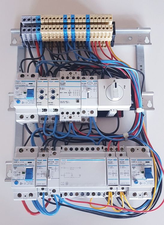 Elektromaterial | Kaufen auf Ricardo
