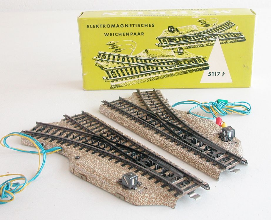 Märklin M-Gleis-Weichenpaar 5117 Spur H0 | Kaufen auf Ricardo