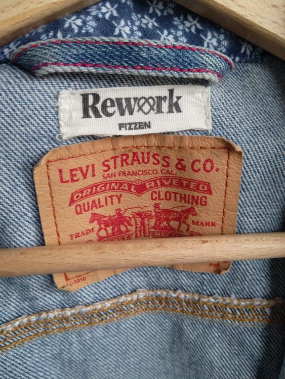 Rework Levi's Jeansjacke - Top Zustand - Grösse L (Gebraucht) in Biel ...