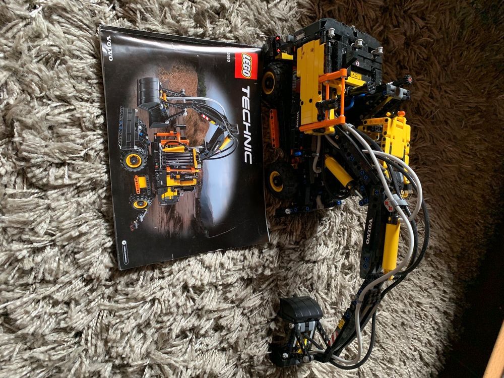 Lego Technic Bagger 42053 (Gebraucht) in Hermetschwil-Staffeln für CHF ...