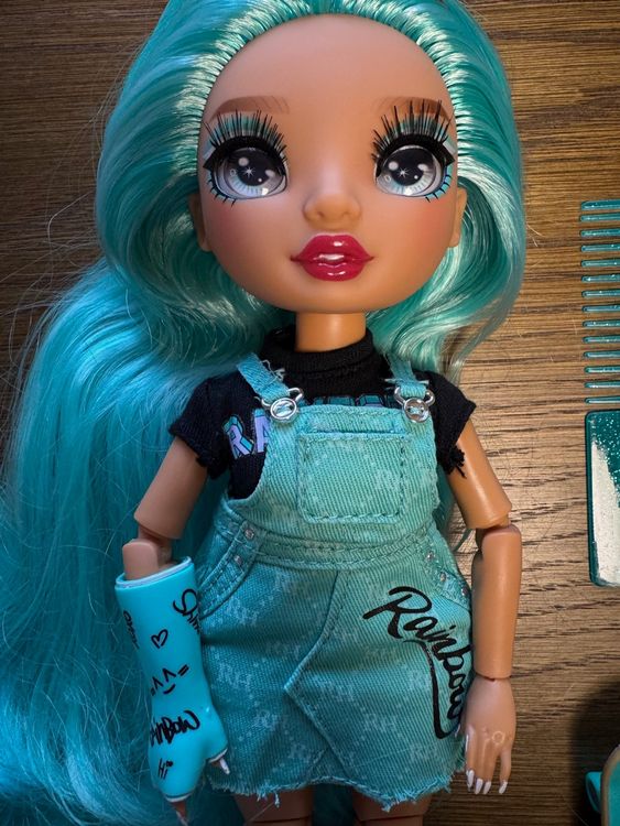 Rainbow High New Friends Blu Brooks (Gebraucht) in Uitikon Waldegg für CHF 10 – mit Lieferung ...