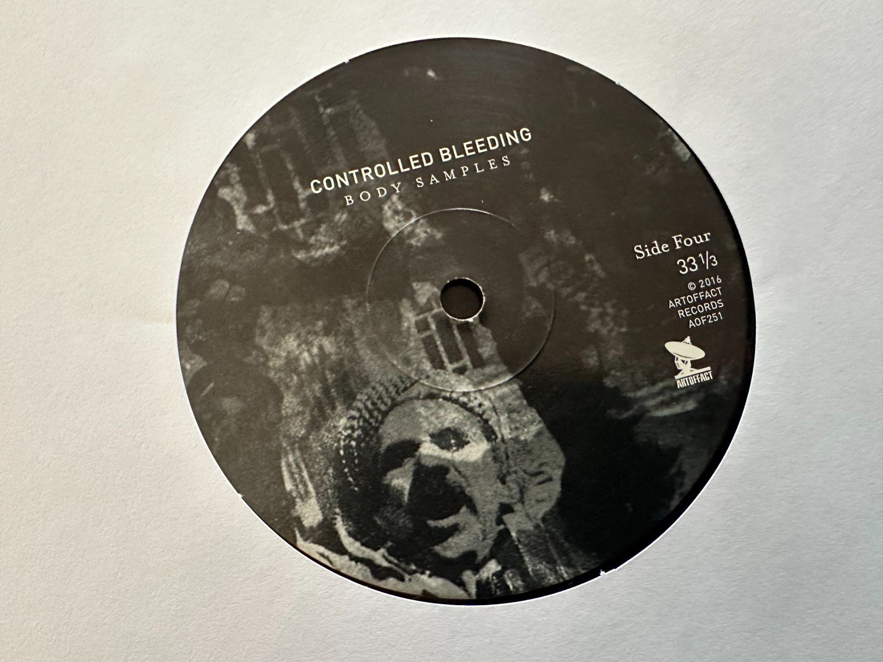 CONTROLLED BLEEDIND 2LPS BODY SAMPLES - INDUSTRIAL (Neuf (Voir ...