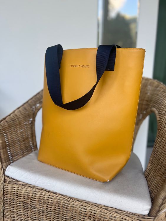 Handtasche A4 Tommy Jeans PVC | Kaufen auf Ricardo
