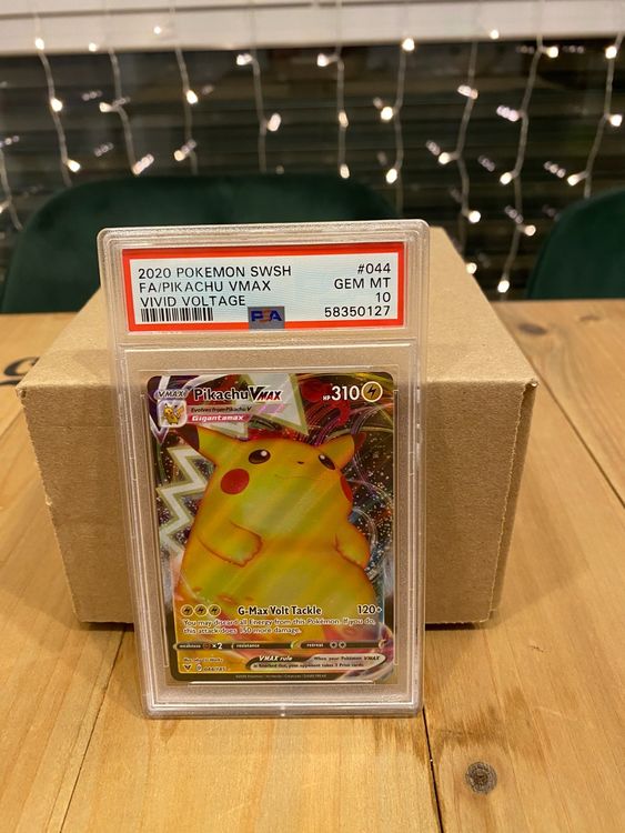 2020 POKEMON SWSH FA/PIKACHU VMAX VIVID VOLTAGE PSA 10 #044 (Neu ...