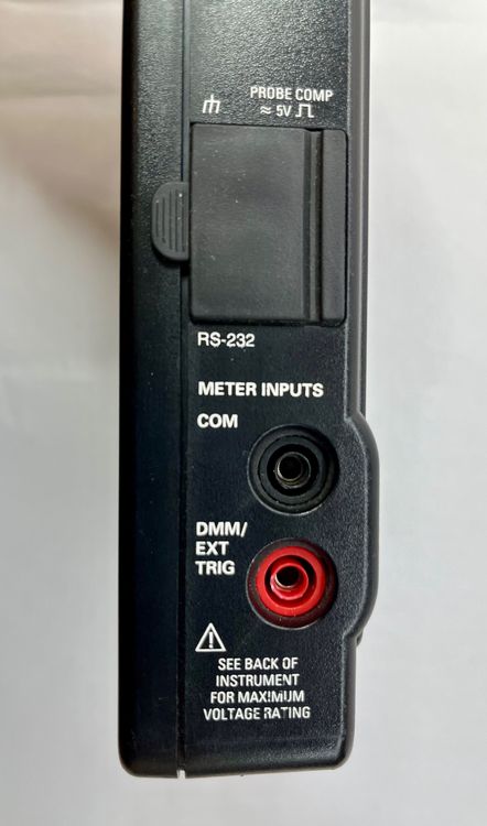Tektronix THS720A Oszilloskop und DMM, 100MHz mit 500MS/s (Gebraucht) in Schafisheim für CHF 200 ...
