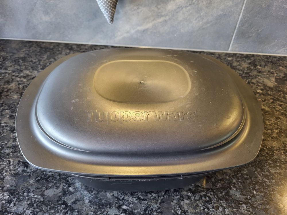Tupperware UltraPro 3,5l mit Deckel (Gebraucht) in Lenk im Simmental ...