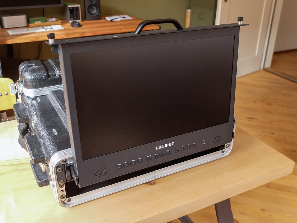 Lilliput RM-1730S 17.3" Rackmount Monitor mit SDI, HDMI, DVI (Gebraucht ...