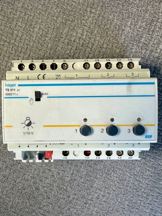 Hager Tebis TS 211 3fach Dimmer (Gebraucht) in samstagern für CHF 100 ...