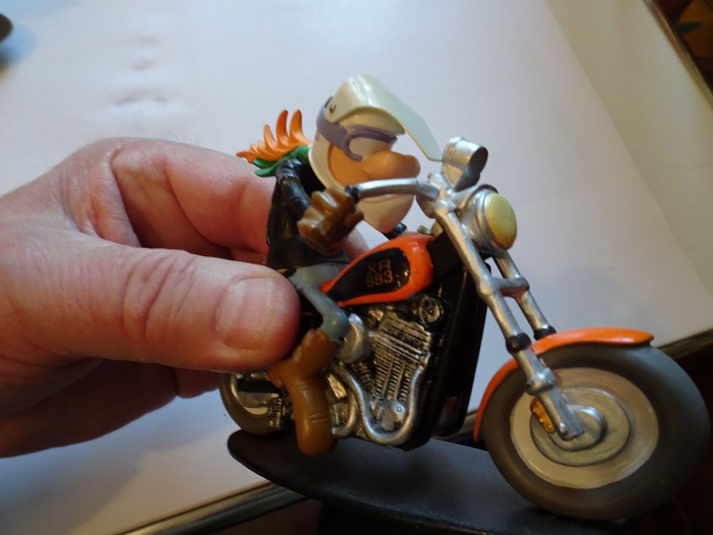 Joe Bar Comics Figur auf Harley Davidson (Gebraucht) in Schönenwerd für ...