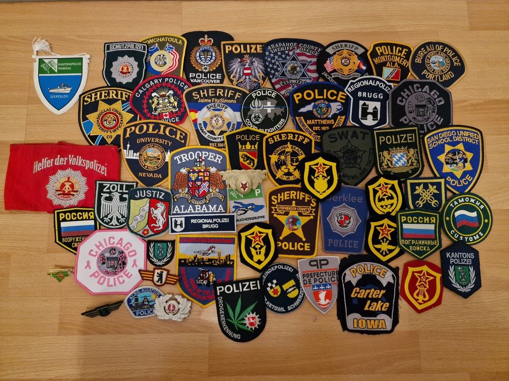 Diverse Polizei Badges (Gebraucht) in Mollis für CHF 32 – mit Lieferung ...