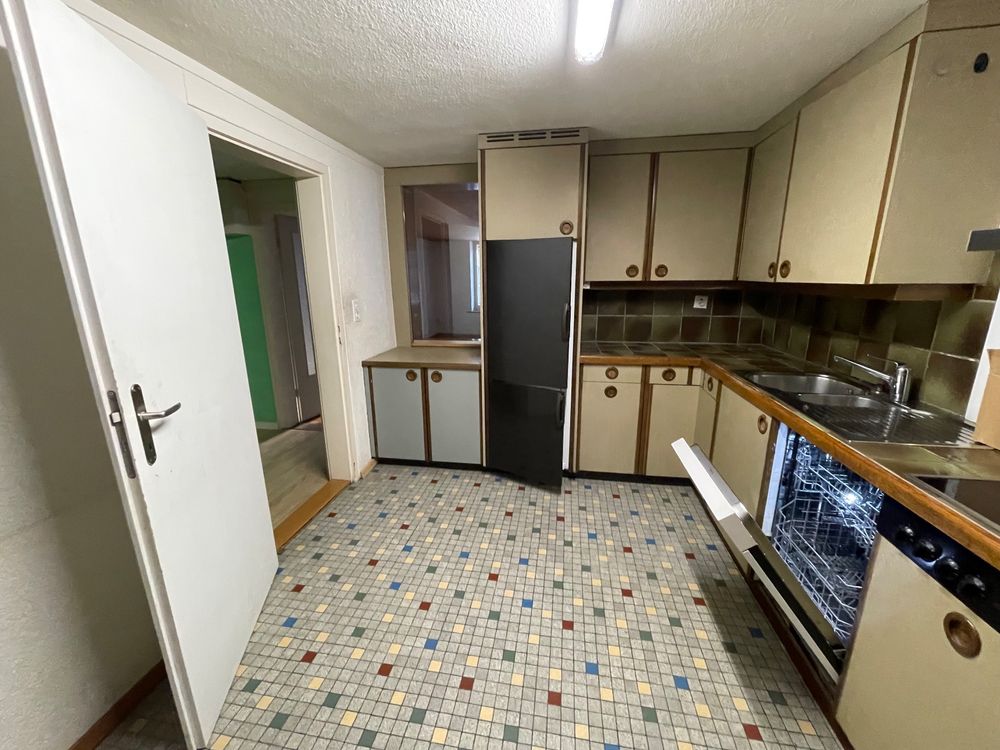 komplette Küche mit allen Geräten (Geschirrsp. neuw), ab 1.— (Gebraucht) in Effretikon für CHF 1 ...