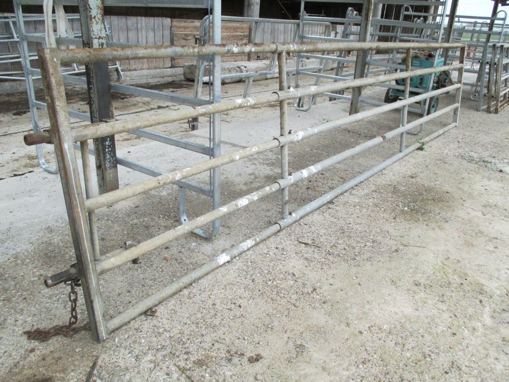 1 Weidetor verzinkt Nr. 4 (Gebraucht) in für CHF 222 – nur Abholung auf ...