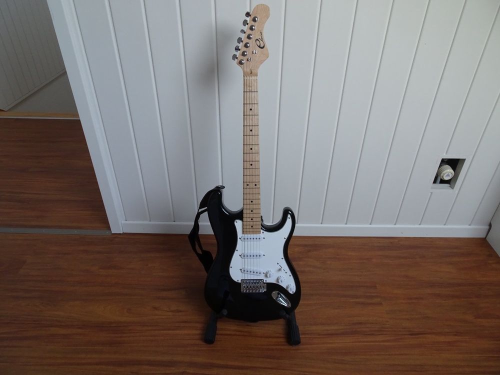 Stratocaster E-Gitarre Eleca (Gebraucht) in Schenkon für CHF 110 – nur ...