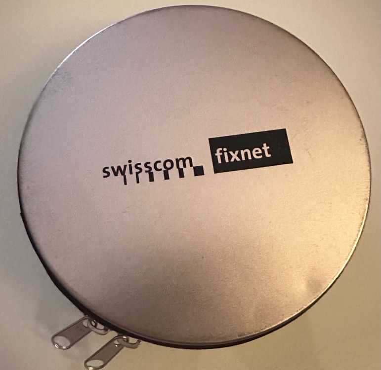 Swisscom Fixnet CD Box für 12 Stück mit Reissverschluss | Kaufen auf ...