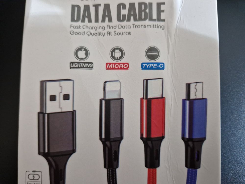 3 in 1 cables (Neu und originalverpackt) in Genthod für CHF 8 – mit ...