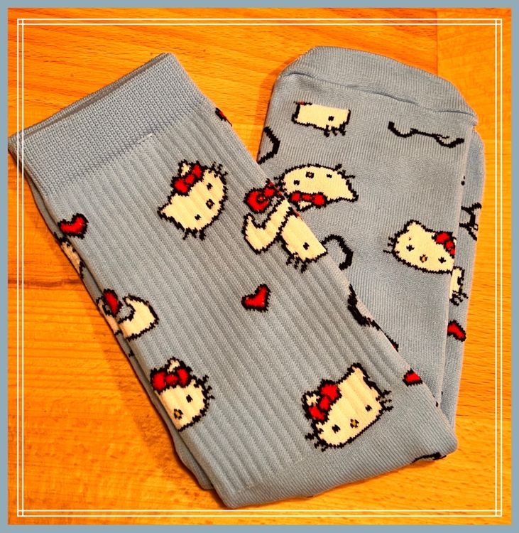 Hello Kitty- Nike Damen Socken/ Grösse 37-39 (Neu und originalverpackt ...