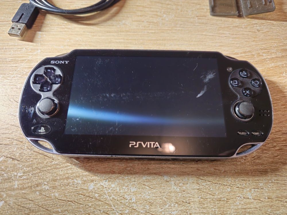 Sony PS Vita Playstation Vita mit Spiel | Kaufen auf Ricardo