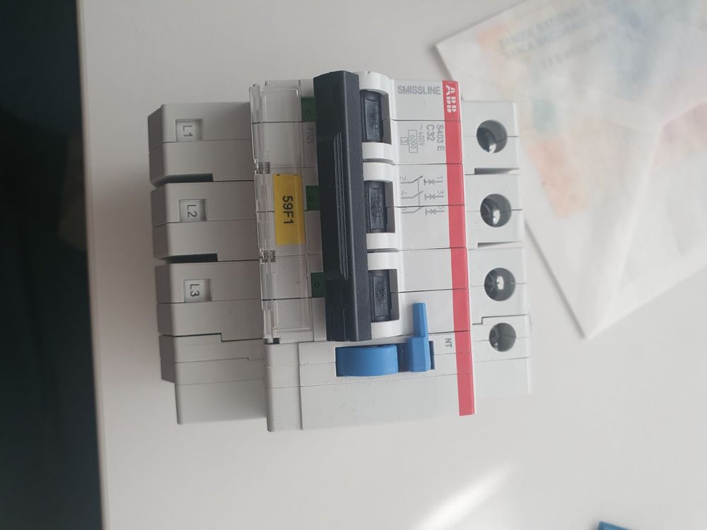 ABB S403E C32 LS-Schalter LS 32a SWISSLINE (Gebraucht) in Zürich für ...