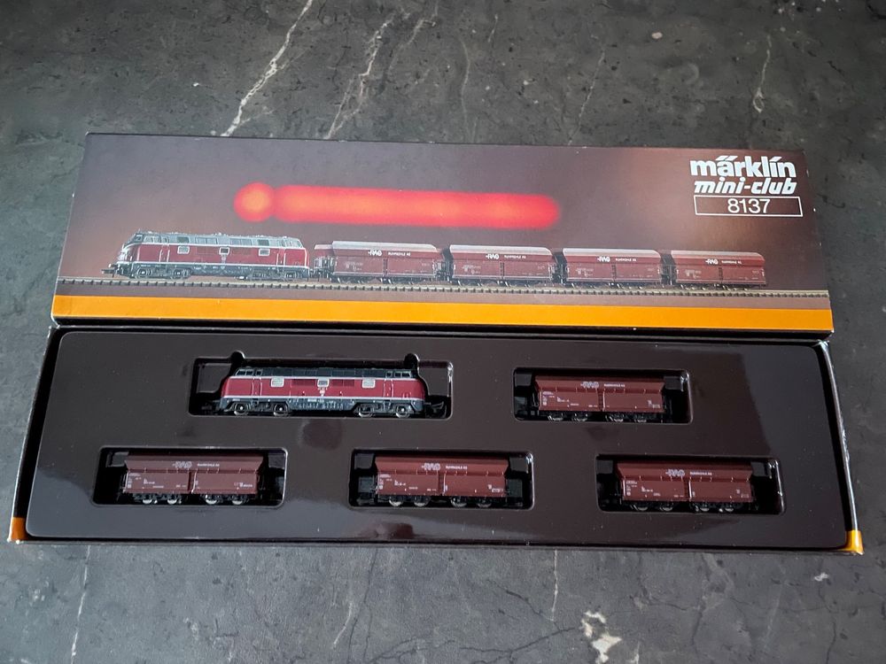 Marklin Z 8137 Diesellok + 4x Guterwagen (Neu und originalverpackt) in ...