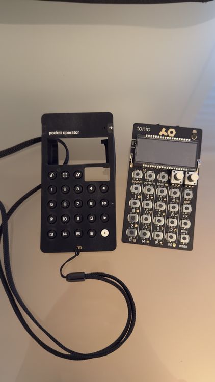 Teenage Engineering OP1 1st Gen. + PO33 K.O. + Po32 Tonic (Gebraucht ...