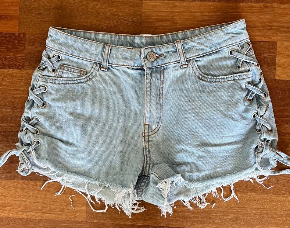 Sommerhose / kurze Jeanshose (Gebraucht) in Rehetobel für CHF 3.95 – mit Lieferung auf Ricardo ...