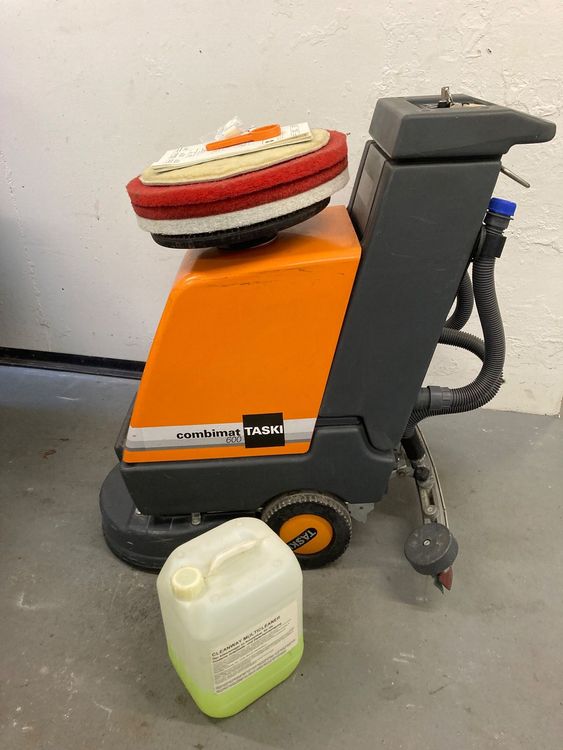 TASKI Combimat600 Akku Scheuersaugmaschine Bodenputzmaschine (Gebraucht ...
