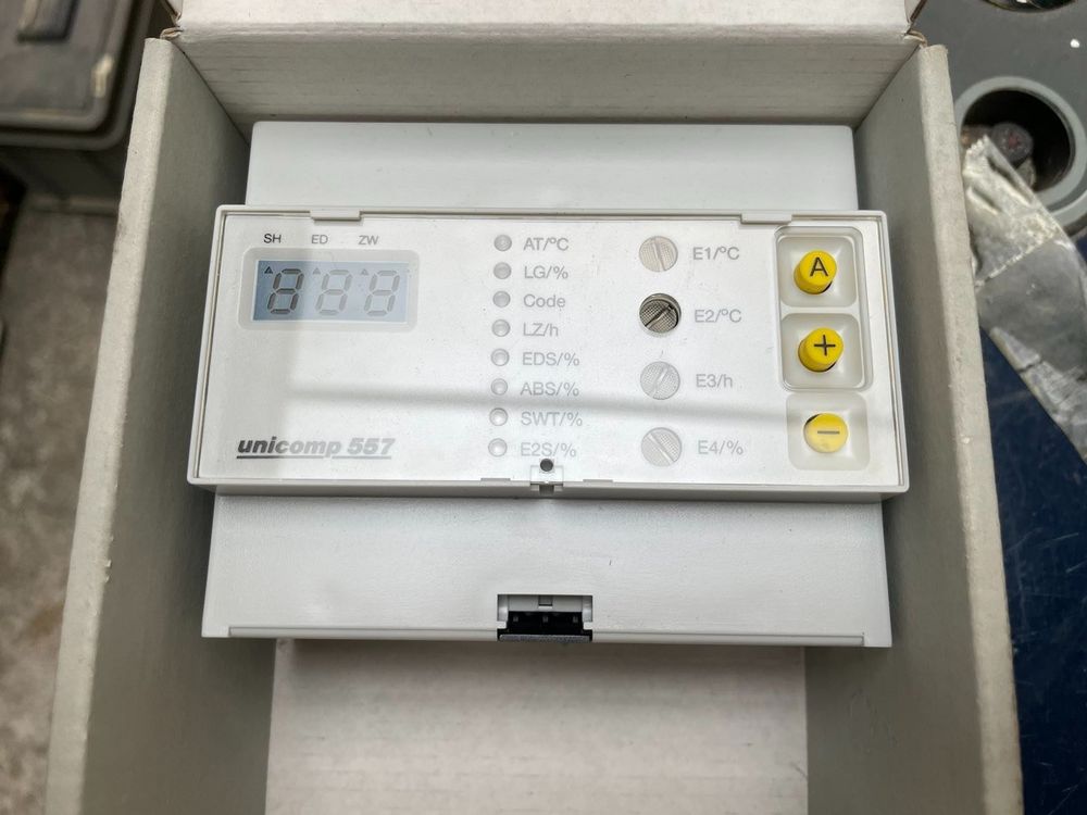 Unicomp 557 Fussboden Heizung Regler Elektro (Neu (gemäss Beschreibung ...