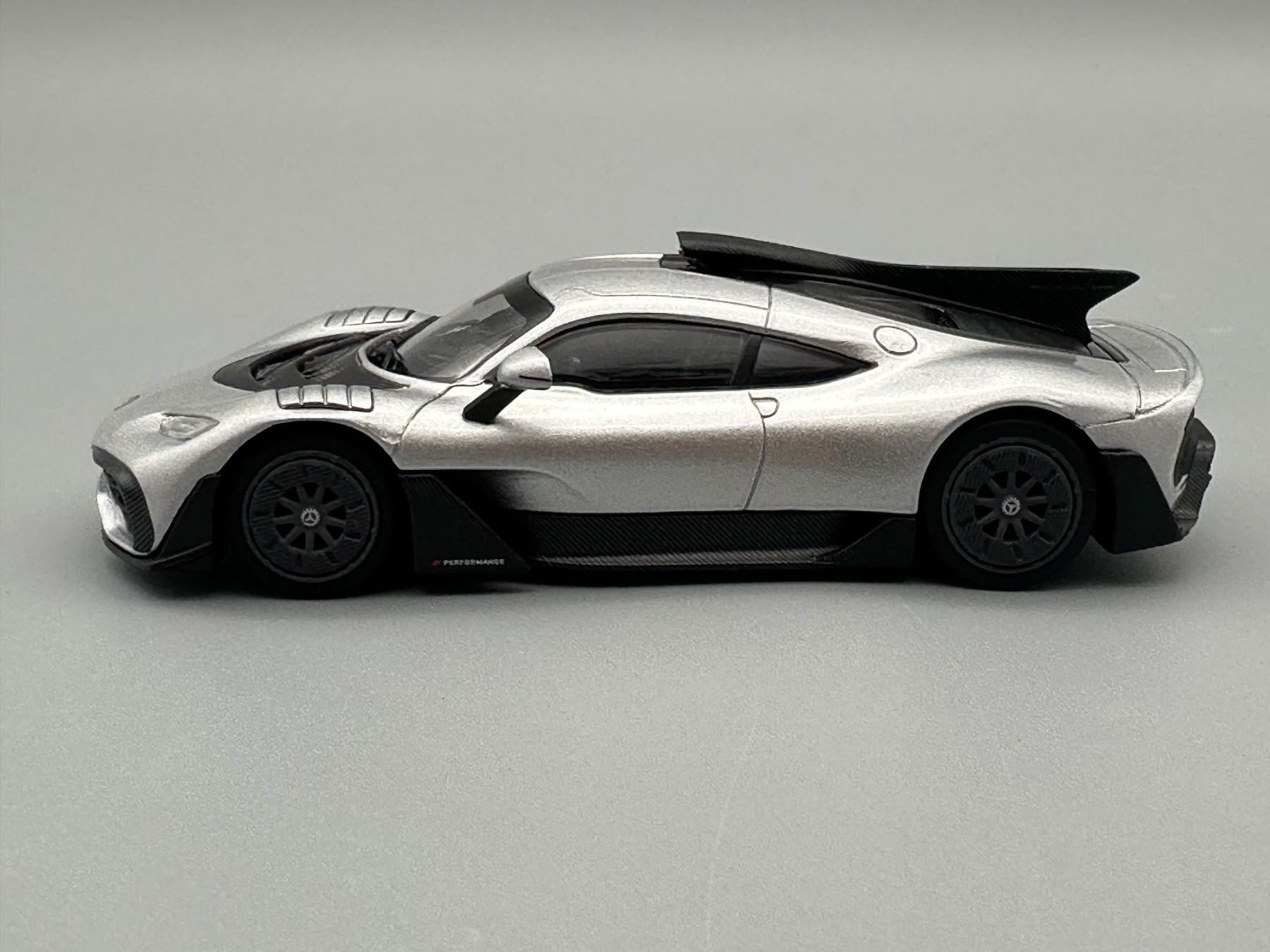 Mercedes-AMG One Street Mode, Silber iScale 1:43 neu OVP (Neu und ...
