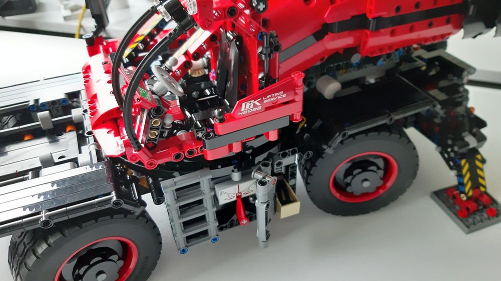 Lego Technic 42082 Geländegängiger Kranwagen | Big Red Kran (Neu ...
