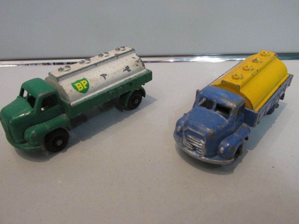 Benzin Tanker " BUDGIE MODEL " 2Stk. 1:87 (Gebraucht) in Läufelfingen ...