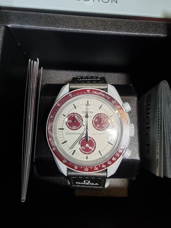 Neue Swatch x Omega Mission to Pluto Moonswatch + Bonus!! (Neu und originalverpackt) in ...