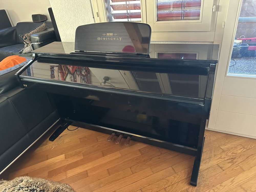 Hemingway E-Piano schwarz Hochglanz Klavier Keyboard (Gebraucht) in ...