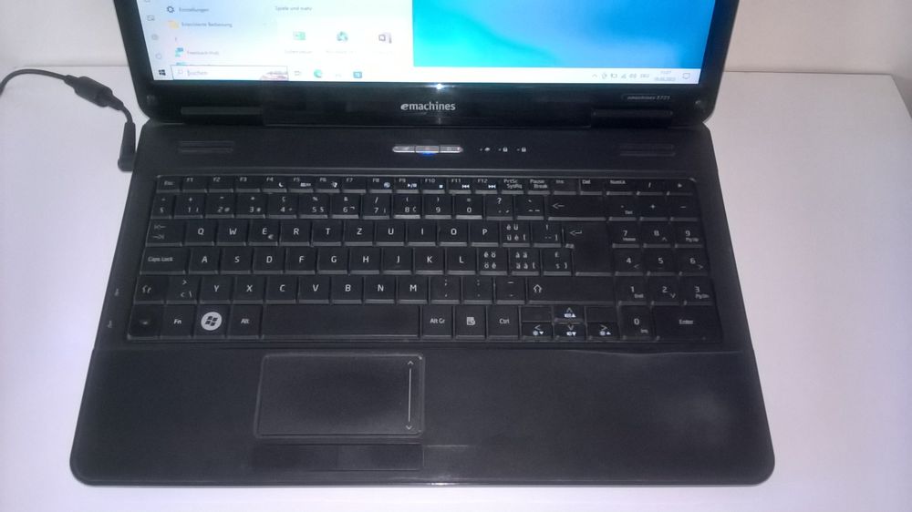 Acer emachines E725 15.6 Zoll Windows 10 | Kaufen auf Ricardo