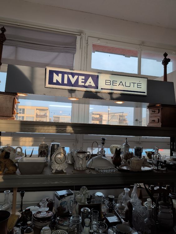 NIVEA BEAUTY LEUCHTREKLAME, RARITÄT FÜR DEN AMM TOP 130 CM (Gebraucht ...