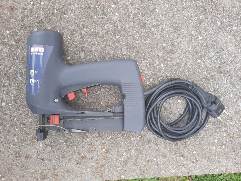 Tacker | Kaufen auf Ricardo