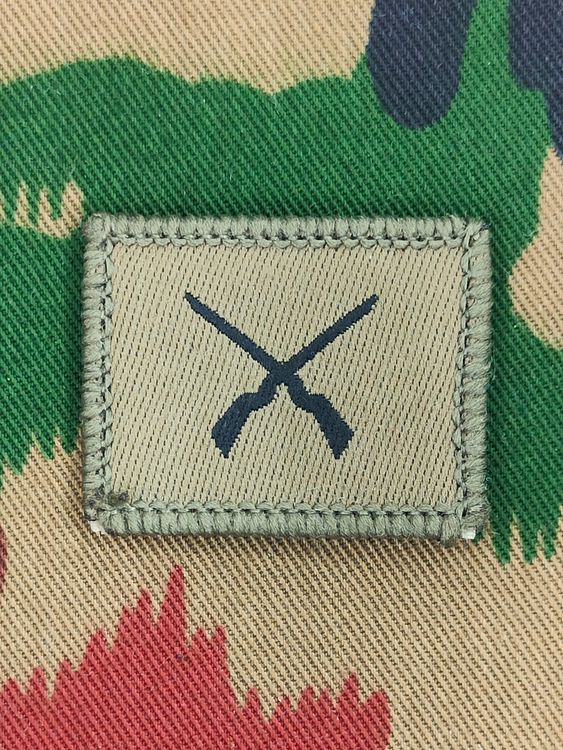 Funktionsabzeichen Infanterist, Variante 1 (Gebraucht) in Bauma für CHF 5.5 – mit Lieferung auf ...
