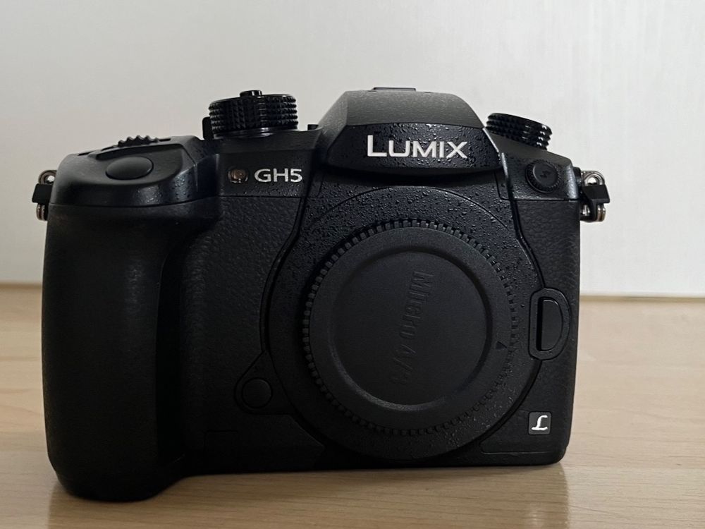 Panasonic Lumix GH5 inkl. Vlog (Gebraucht) in Luzern für CHF 450 – mit Lieferung auf Ricardo kaufen