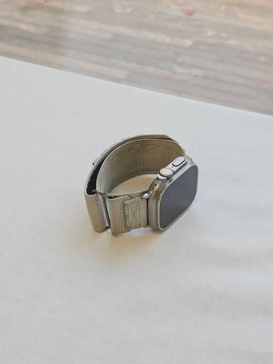 Apple Watch Ultra 2 Natural Titanium 49mm (Gebraucht) in Zürich für CHF ...