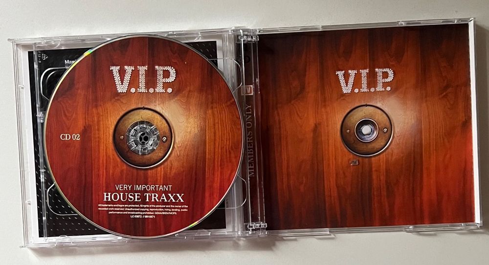 V.I.P. / Very Important House Traxx (2 CDs) (Gebraucht) in Näfels für ...