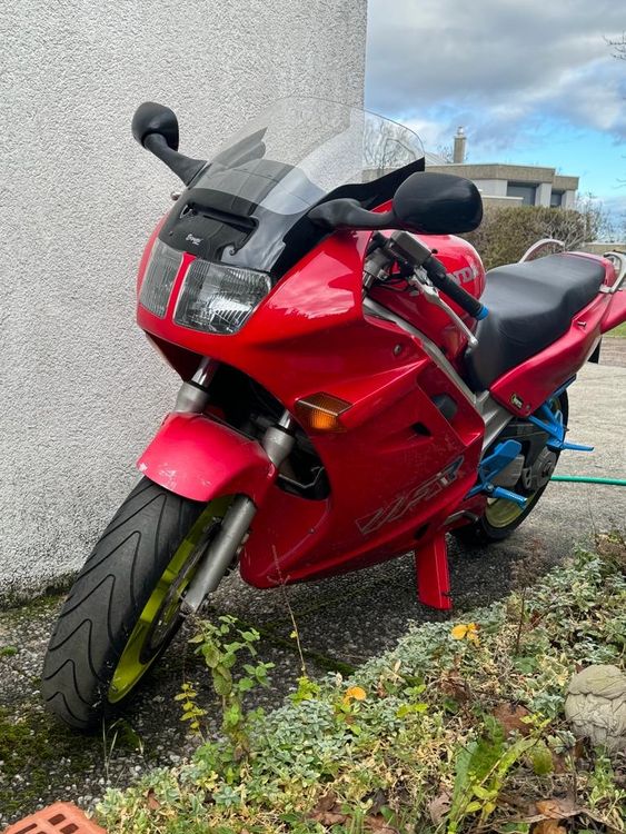 Honda VFR 750 F | Kaufen auf Ricardo