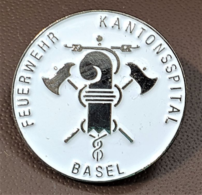 P693 - Pin Feuerwehr Kantonsspital Basel (Gebraucht) in Reinach BL für CHF 2 – mit Lieferung auf ...