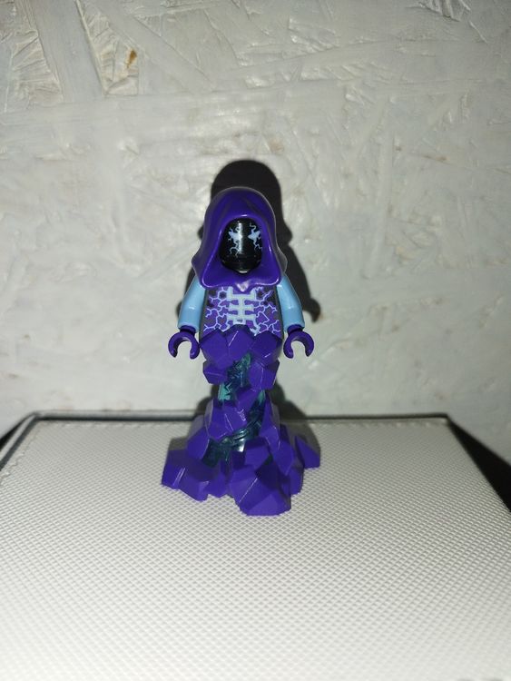 Rogul 4 (Nex077) (Gebraucht) in Zuzgen für CHF 5 – mit Lieferung auf ...