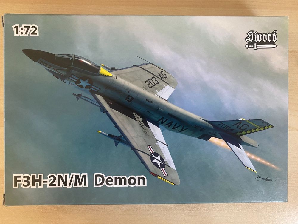 Modell 1:72 - F3H-2N/M Demon von Sword (Neu und originalverpackt) in Koppigen für CHF 32 – mit ...
