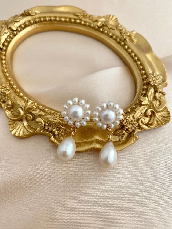 Perlen Ohrringe /Süsswasserperlen echte (Neu und originalverpackt) in Sarnen für CHF 40 – mit ...